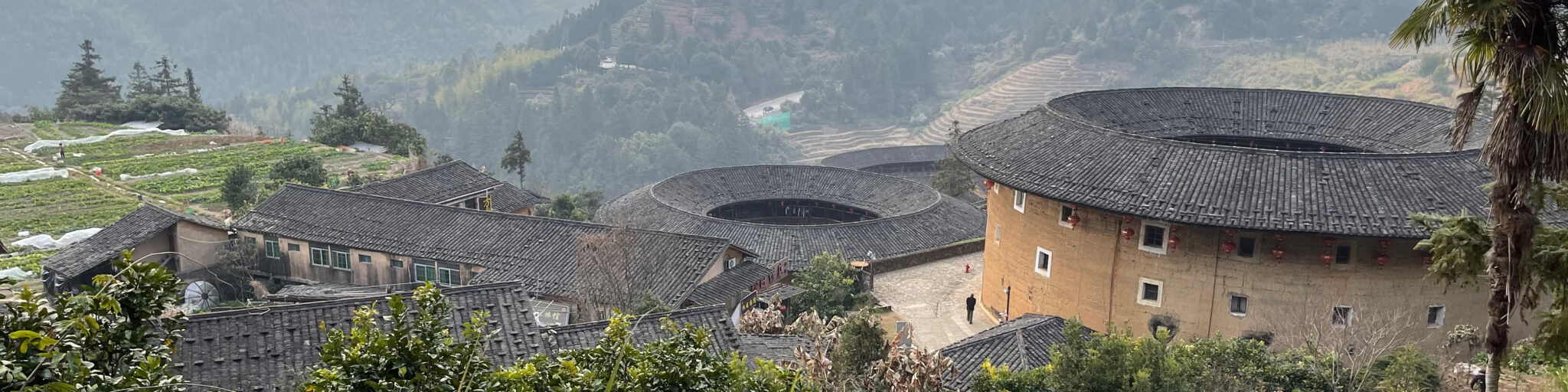 Roundhouses in Fujian - Ancient Society, Modern Country - Daniel ...